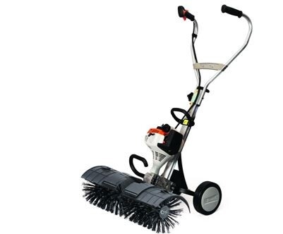 Stihl MM 56 met borstel en wielstel